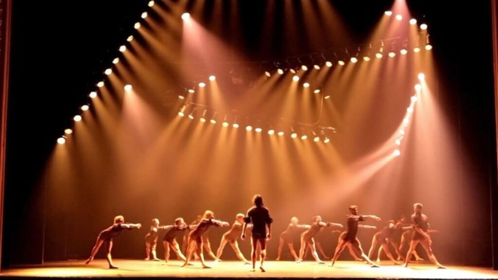 Best Examples of Creative Stage Designs in Recent Productions - The ...